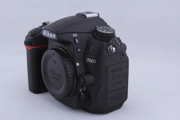 Зеркальный фотоаппарат Nikon D7000 body - купить по низкой цене в ...
