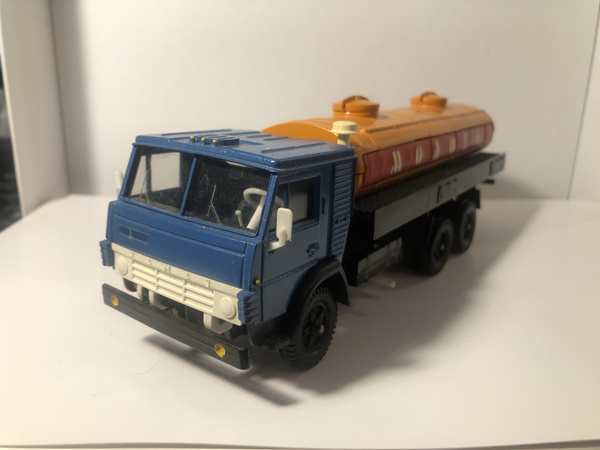 КАМАЗ Молоко Модель 1:43 СССР - купить в интернет-магазине OZON по выгодной цене (1586769009)