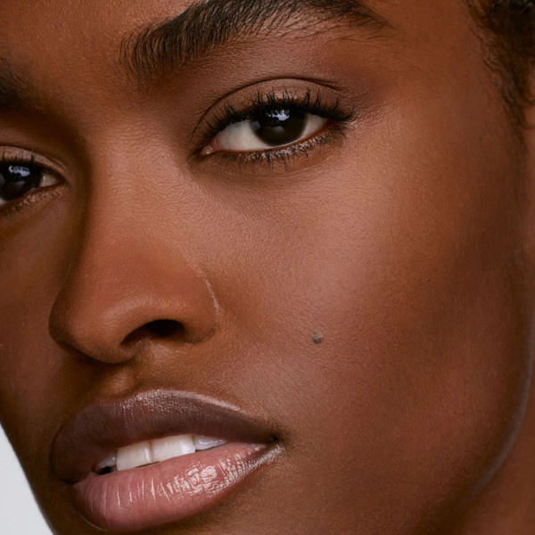 Консилер Fenty Beauty We're Even Hydrating Longwear Concealer - Тон 410 ...