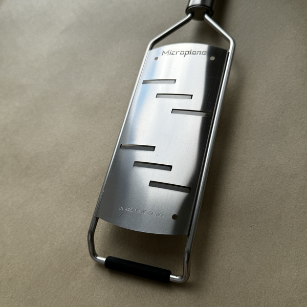 Микроплан Тёрка Для стружки Пармезана/Шоколада/Трюфеля - Microplane ...