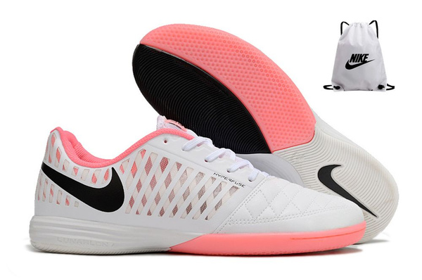 Бутсы для футзала Nike, 45, бело-розовый - купить по выгодной цене в интернет-магазине OZON ...