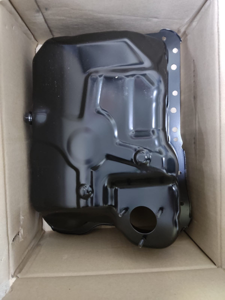 Поддон двс для G4KE под датчик 215102G300 Santa fe 2014-2020, Sorento ...