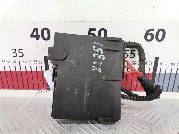 Блок предохранителей / 1682155 2S6T14A076AA 1507422 для Ford Fiesta 5 ...