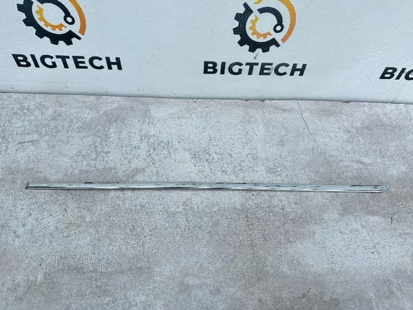 Молдинг задней правой двери Mercedes Benz A2047300280 купить по низкой ...