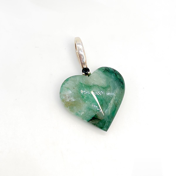 Кристалл мечты/ Подвеска "Сердце" из серебра с природным Уральским ...