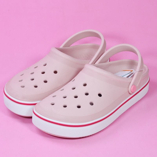 Сабо Crocs Sarah Clog - купить с доставкой по выгодным ценам в интернет ...