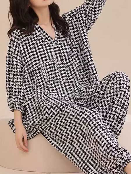 Пижама Женский ZinBee Вискоза, размер 54, 56 Разноцветный, Цветочный черно-серый Три четверти ...