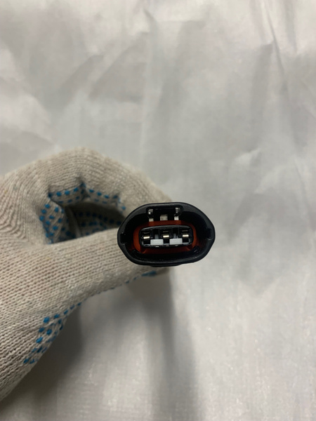 Штекер фишка разъем генератора 3х контактный Kia hyundai Solaris Rio ...