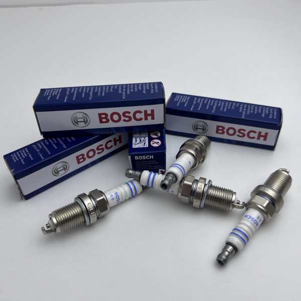 Комплект свечей зажигания Bosch .0242235666_4 - купить по выгодным ...