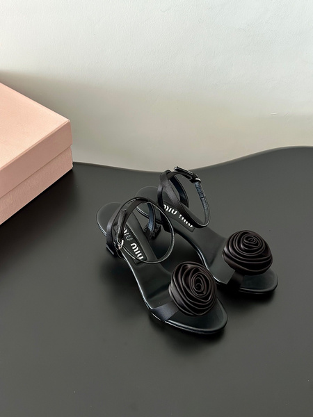 Сандалии Miu Miu купить с доставкой по выгодным ценам в интернет магазине Ozon 1499243453