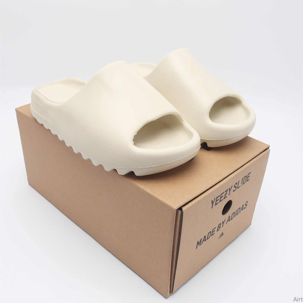 Тапочки adidas Yeezy Slide - купить с доставкой по выгодным ценам в ...