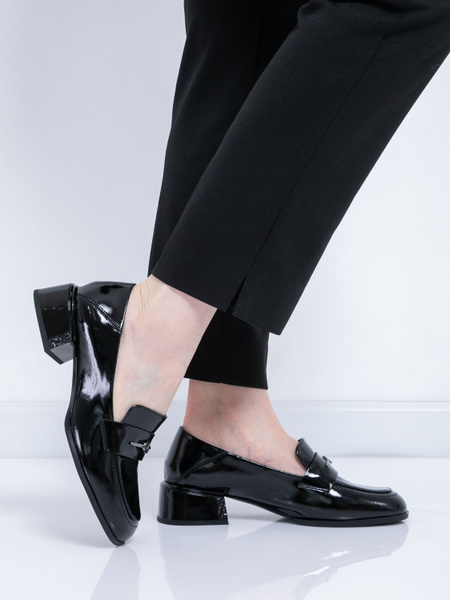 Туфли Женский Ascalini Лак, размер 38 Стандартный средний (до 9 см) 9 Россия Без застёжки купить ...