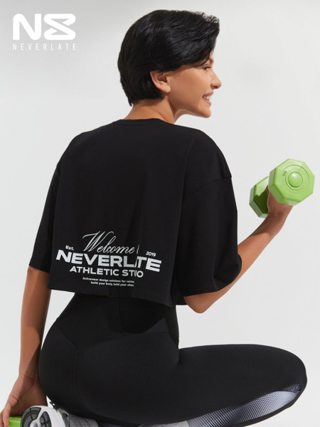 Футболка Женский NEVERLATE черный Короткий, размер 42 Трикотаж Надписи оверсайз Повседневный ...