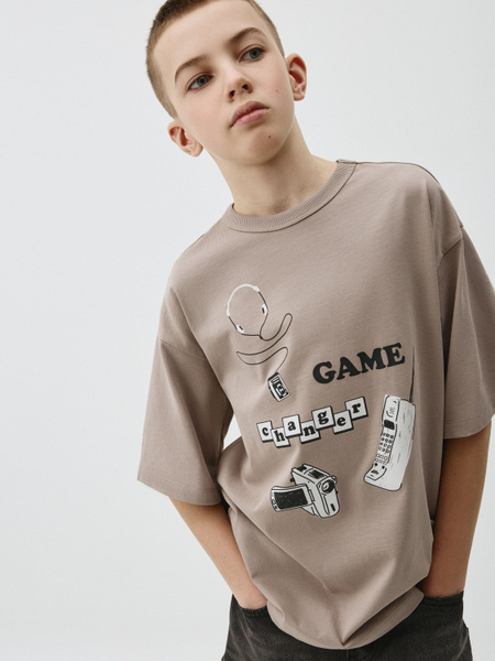 Футболка Мальчики SELA тауп, размер 164 Повседневный Узбекистан купить c доставкой на OZON по ...