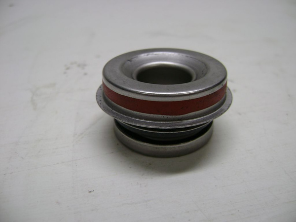 Манжета SP-1341 водяного насоса Д-245/260 "грибок" купить на OZON по ...