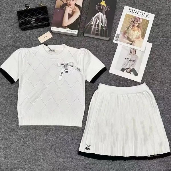 Комплект футболок Женский Miu Miu белый Короткий размер 46 Хлопок Орнамент Клетка облегающий