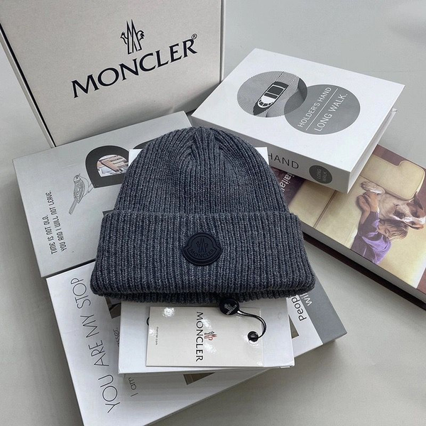 Шапка MONCLER - купить с доставкой по выгодным ценам в интернет ...