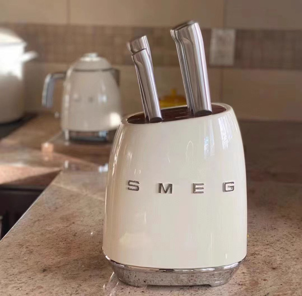 Smeg Подставка для ножей, длина 19.5 см - купить с доставкой по ...
