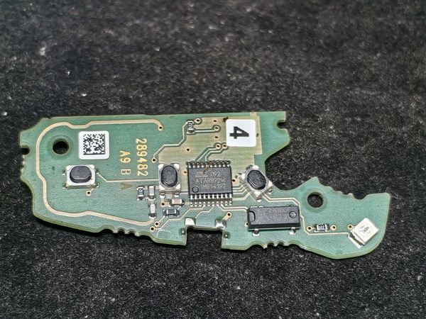 8E0 837 220 Q Audi оригинальная плата чип ключа 3 кнопки. Частота ...