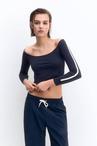 Поло Pull&Bear, размер 44, цвет темно-синий - купить по выгодной цене в интернет-магазине OZON ...