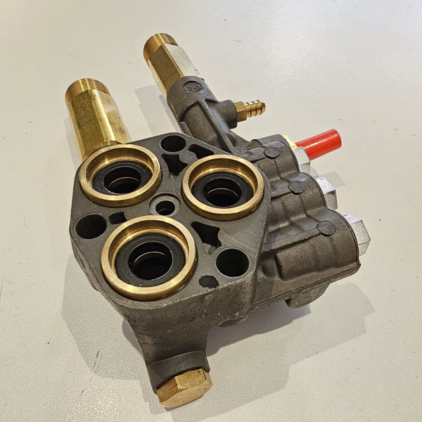 Головка насоса F016L73060 для мойки высокого давления BOSCH GHP 5-55 и ...