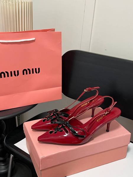 Туфли Женский Мужской Miu Натуральная кожа размер 38 Шпилька R средняя Италия Закрытый нос