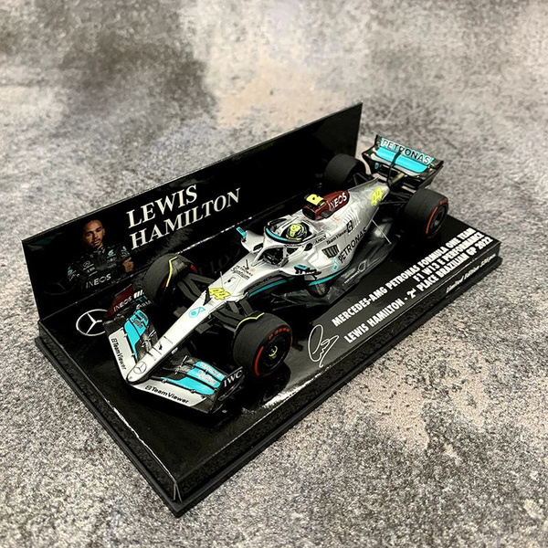 Машинка Minichamps 1:43 AMG W13 Brazil Hamilton/Russell F1 alloy ...