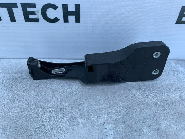 Кронштейн фары левый Mercedes Benz A2046200685 - BIGTECH арт ...