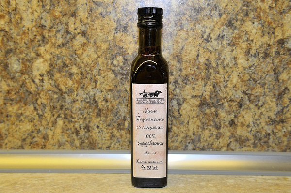 Сыродавленное Подсолнечное масло со специями - купить с доставкой по ...