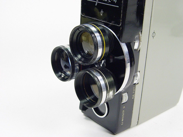 Винтажная советская кинокамера Экран-4. Три объектива на турели. Рабочее состояние. СССР. 1969 ...