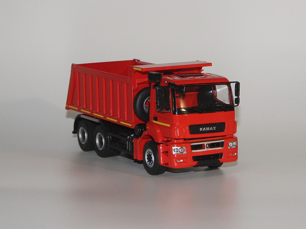 Модель коллекционная KAMAZ-6520-21010-53 самосвал. 1:43. купить на OZON по низкой цене (1789131920)
