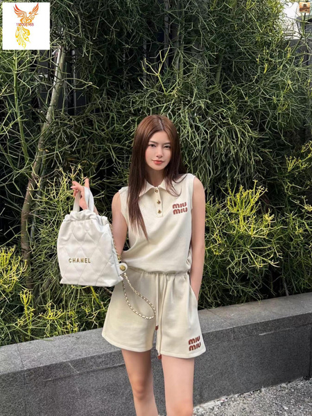 Комплект верхней одежды Женский Miu Miu Вышивка лацканы На любой сезон размер 50 Повседневный