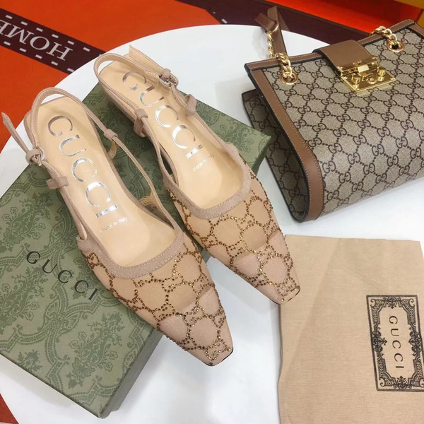 Туфли Женский Gucci Овчина размер 38 Рюмка 4 Без застёжки Заострённый нос Стразы купить C