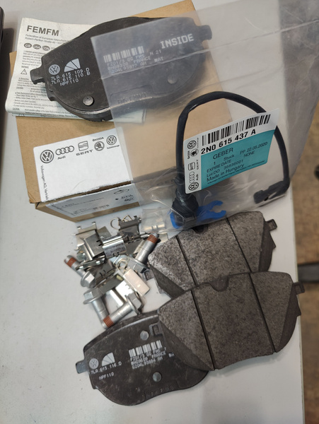 Колодки тормозные Volkswagen 7LA698151B Передние - купить по низким ...