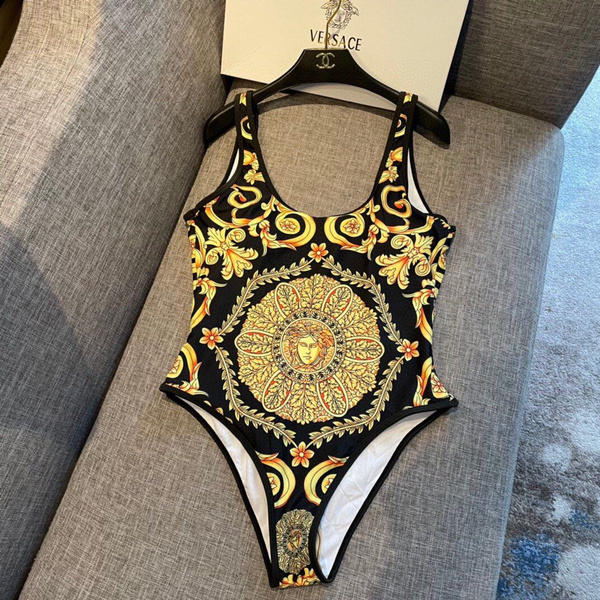 Купальник слитный Versace купить на OZON по низкой цене (1622659043)
