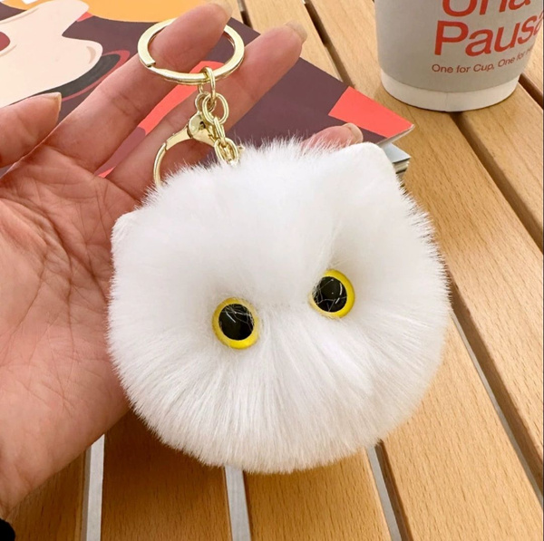 Брелок кошка пушистик белый с глазками для ключей, подвеска на сумку ...