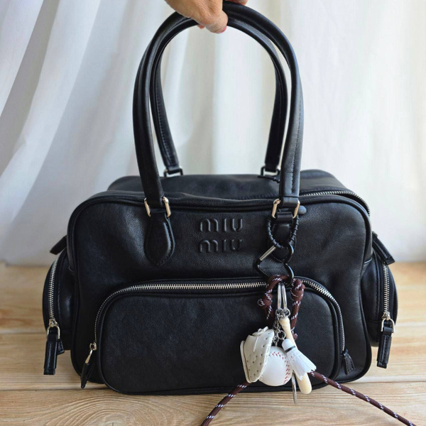 Miu Miu Сумка на плечо купить с доставкой по выгодным ценам в интернет магазине Ozon 1710812442