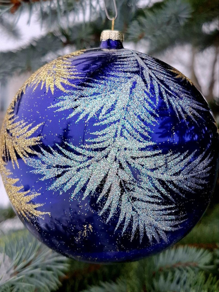 Елочный шар в индивидуальной упаковке с ручной росписью "Еловая ветка" купить c доставкой на ...