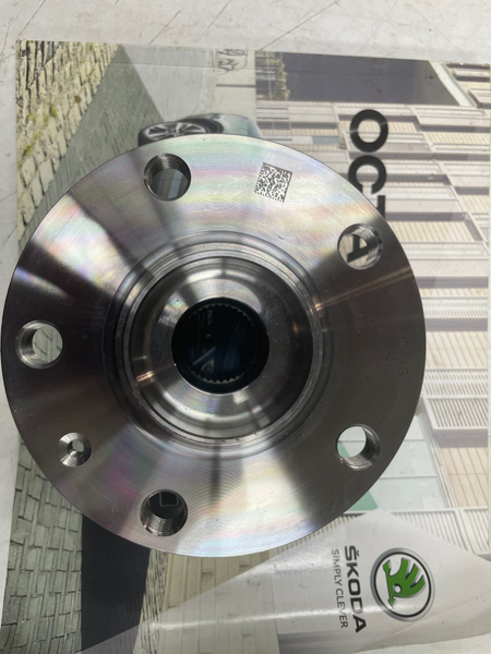 VAG 5Q0407621E Ступица передняя с подшипником 85 мм., для дисков 312мм ...