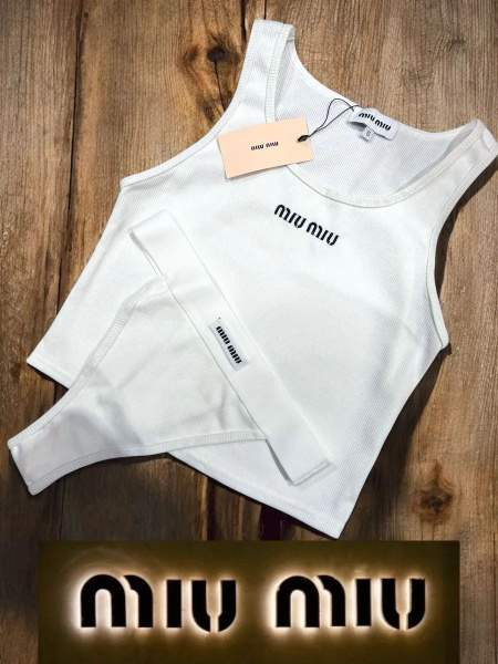 Комплект белья Женский Miu Miu белый размер универсальный купить C доставкой на Ozon по низкой