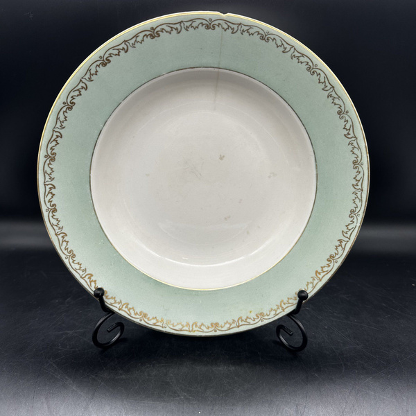 Тарелка винтажная суповая, фарфор, деколь, золочение, Ленинградский фарфоровый завод ЛФЗ, СССР ...