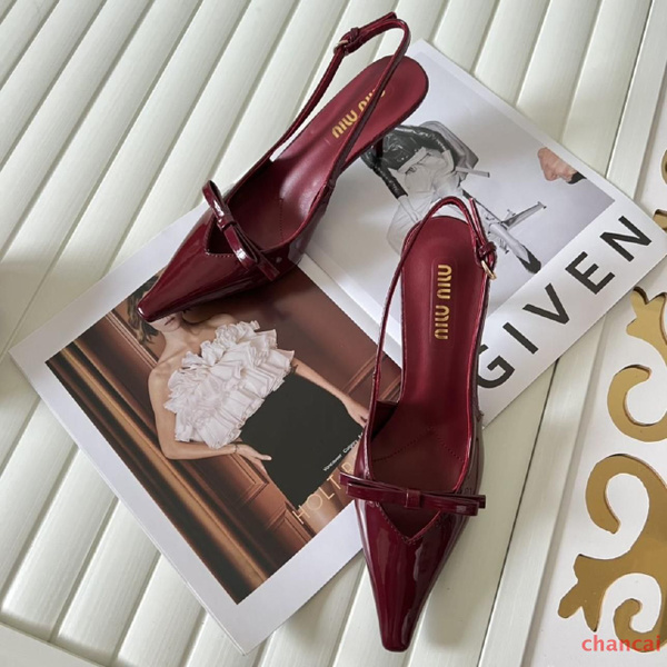 Туфли Miu Miu купить с доставкой по выгодным ценам в интернет магазине Ozon 1536501339