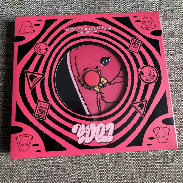 CD Альбом YUQI (G)I-DLE - YUQ1 (rabbit ver) - купить по низким ценам в ...