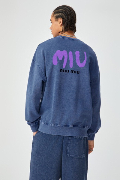 Лонгслив Мужской Женский Miu Miu синий Длинный размер 52 54 Хлопок Значки Надписи