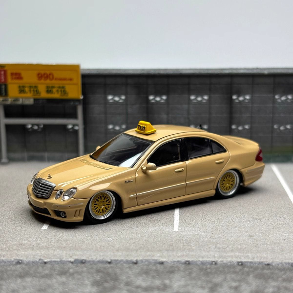 Машинка модель KING MODEL 1:64 Mercedes Benz E63 AMG W211 Limited ...