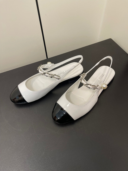 Сандалии Miu Miu купить с доставкой по выгодным ценам в интернет магазине Ozon 1532623062