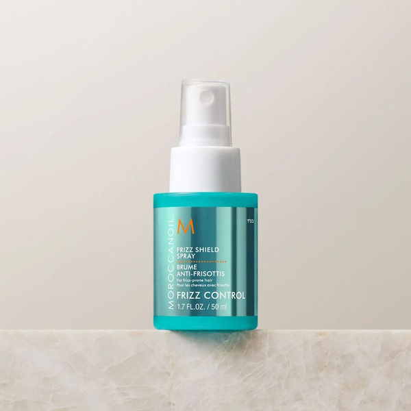 Спрей-защита для укладки непослушных волос Moroccanoil Frizz Shield ...