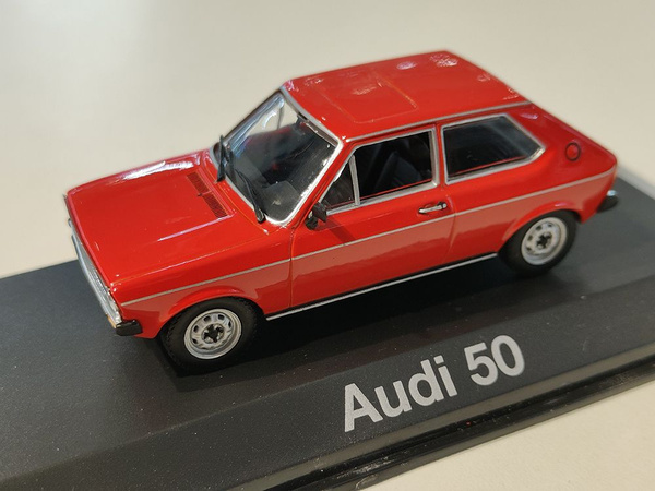 Модель коллекционная Audi 50 1974 красный (бокс может иметь потертости или трещины) - купить в ...