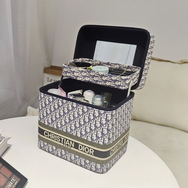Косметичка Dior 化妆包-1006 - купить по выгодным ценам в интернет-магазине ...