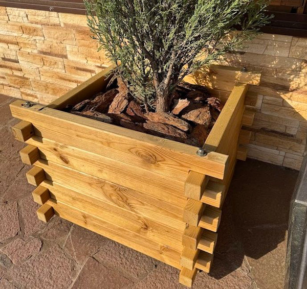 Клумба-кашпо напольное 61л термососна 560*560*490 мм сборно/разборное для крупных уличных ...